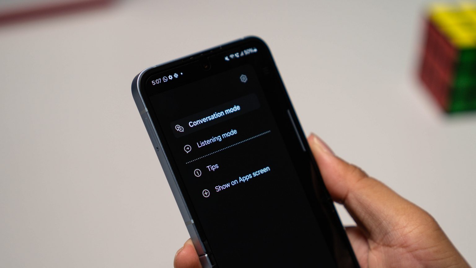 Galaxy Z Flip6: Translate conversations in the coolest way possible