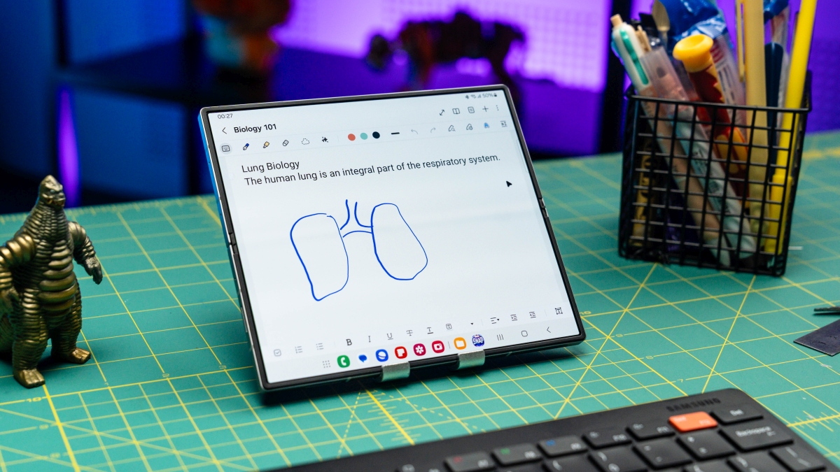 The future of creativity: Sketch to Image on the Samsung Galaxy Z Fold6