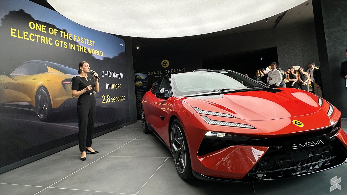 Lotus Emeya Malaysia: Electric grand tourer with 905hp, 610km range, 400kW DC charging, starts ...