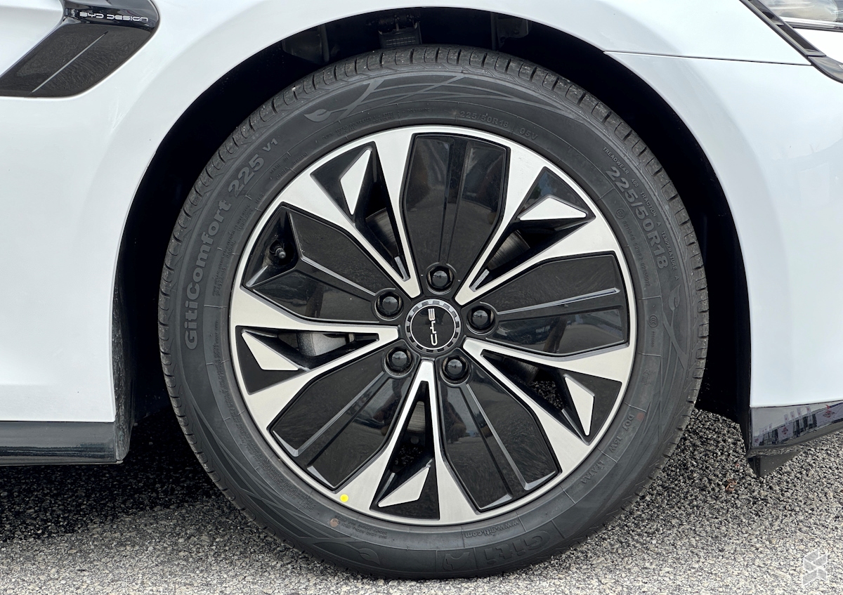 BYD Seal Dynamic priced RM164k in Malaysia, becomes the cheapest electric sedan in the market