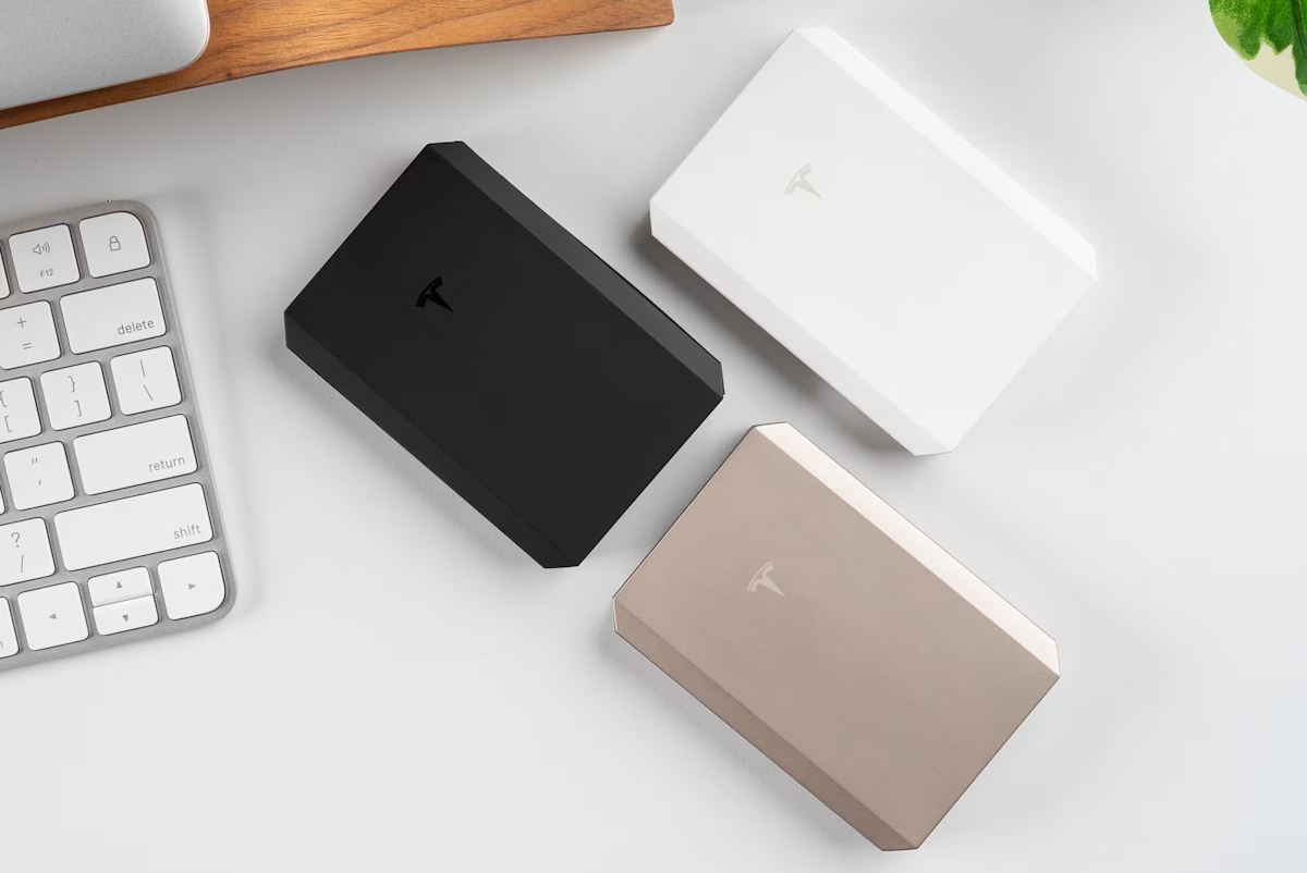 Tesla launches a new charger, but it is not meant for EV