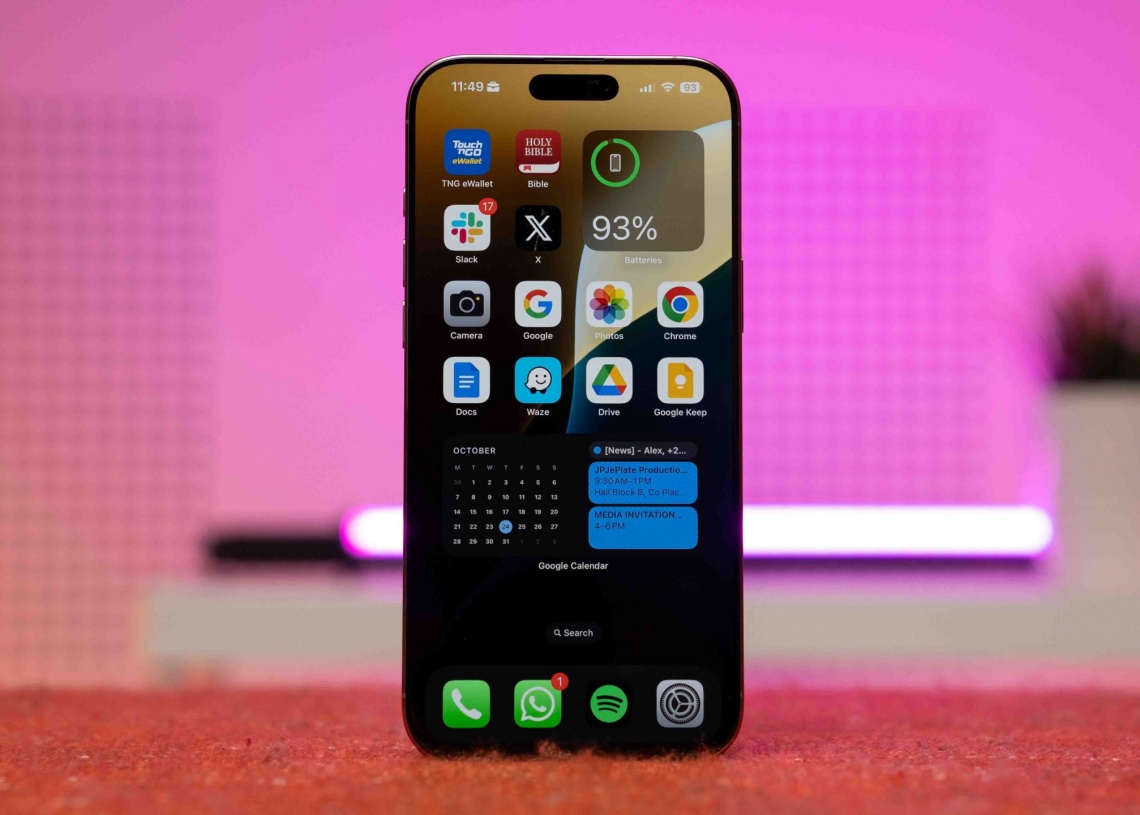 Apple releases iOS 18.4 Beta 1 - Priority Notifications, revamped Apple CarPlay, new languages ...