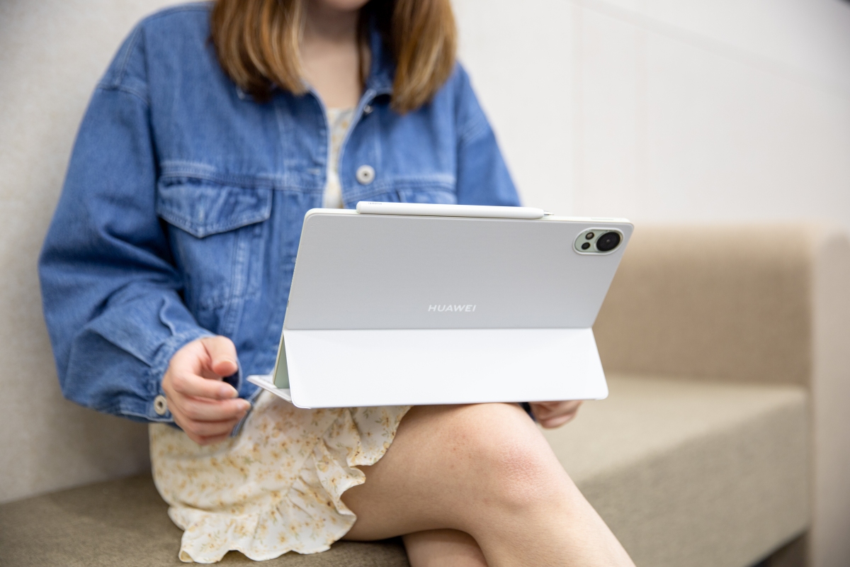 HUAWEI MatePad 12 X: 555g Lightweight Tablet with PC-Level Features