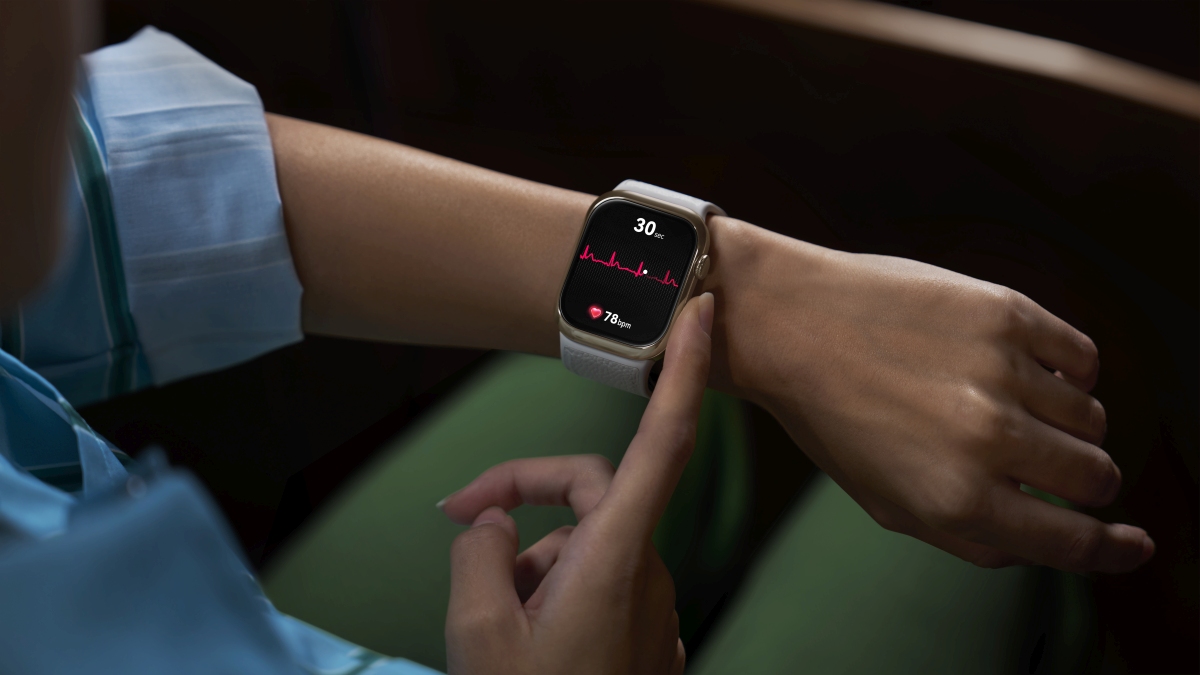 HUAWEI WATCH D2: Track Blood Pressure 24/7 and 9 Health Metrics