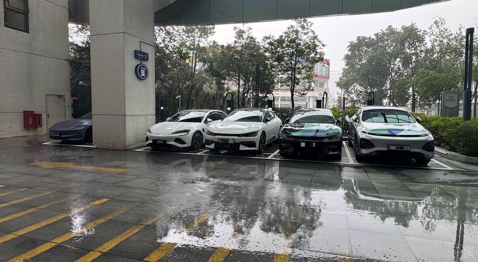 ChargEV deploys 400kW DC Charger at The Starling Mall - SoyaCincau