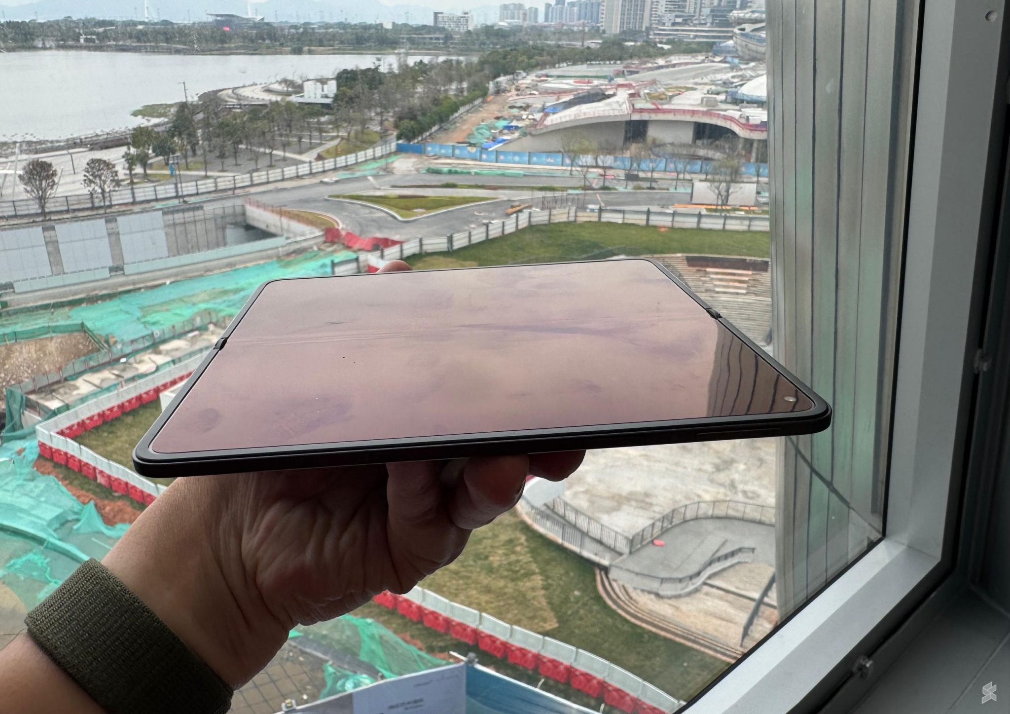 Oppo Find N5 First Look: The perfect ultra-slim foldable smartphone ...