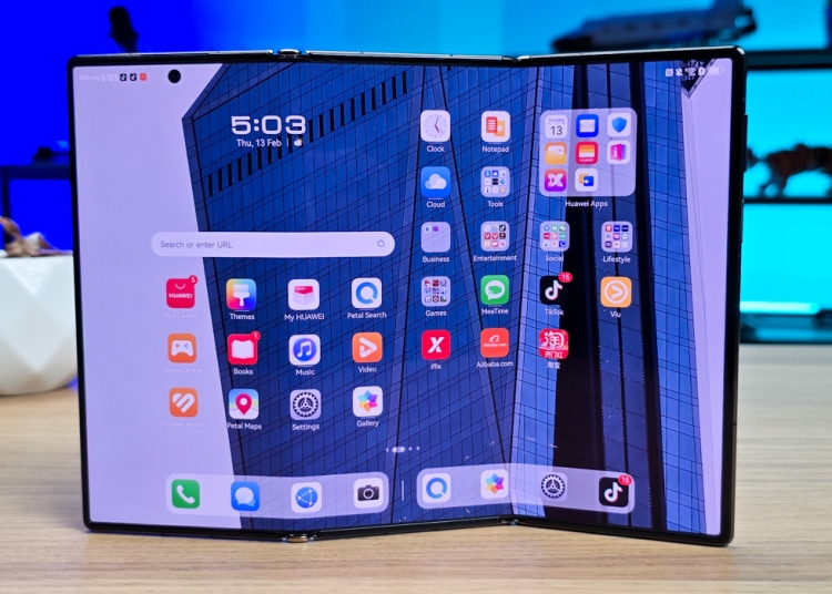 "huawei mate xt malaysia price" - SoyaCincau