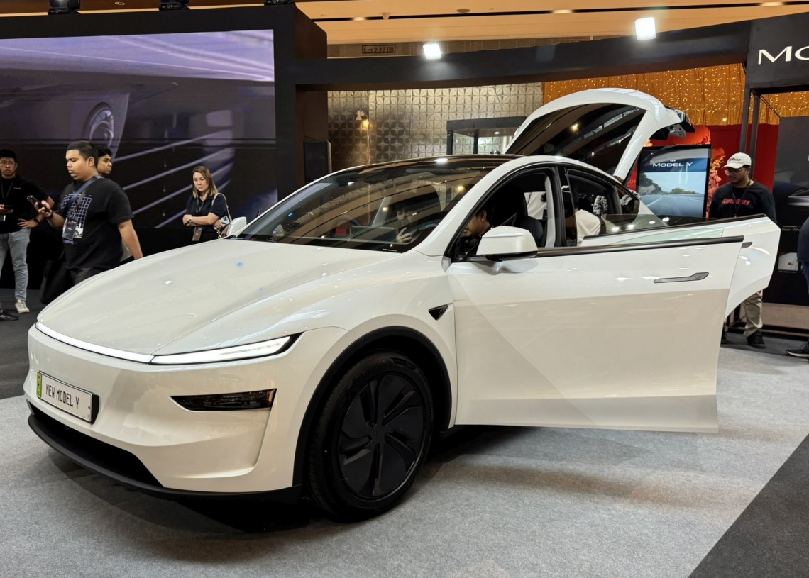 "tesla model y new model 2025" - SoyaCincau