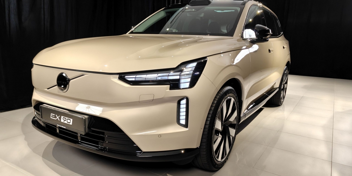 Volvo EX90 Malaysia First Look: 7-seater EV SUV, 600km range