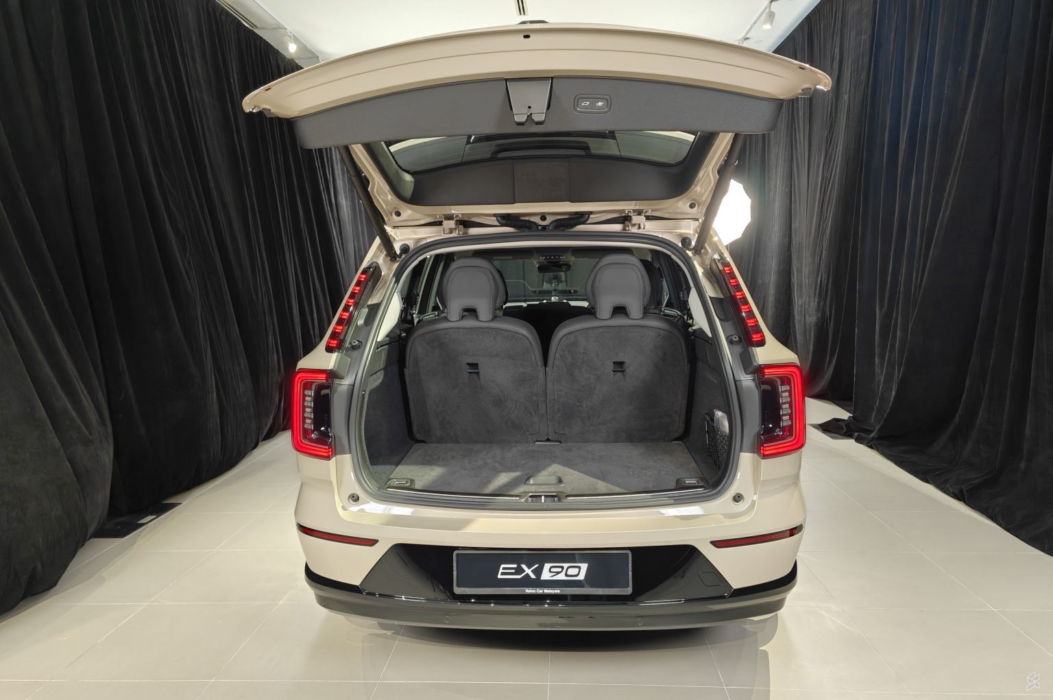 Volvo EX90 Malaysia First Look: 7-seater EV SUV, 600km range
