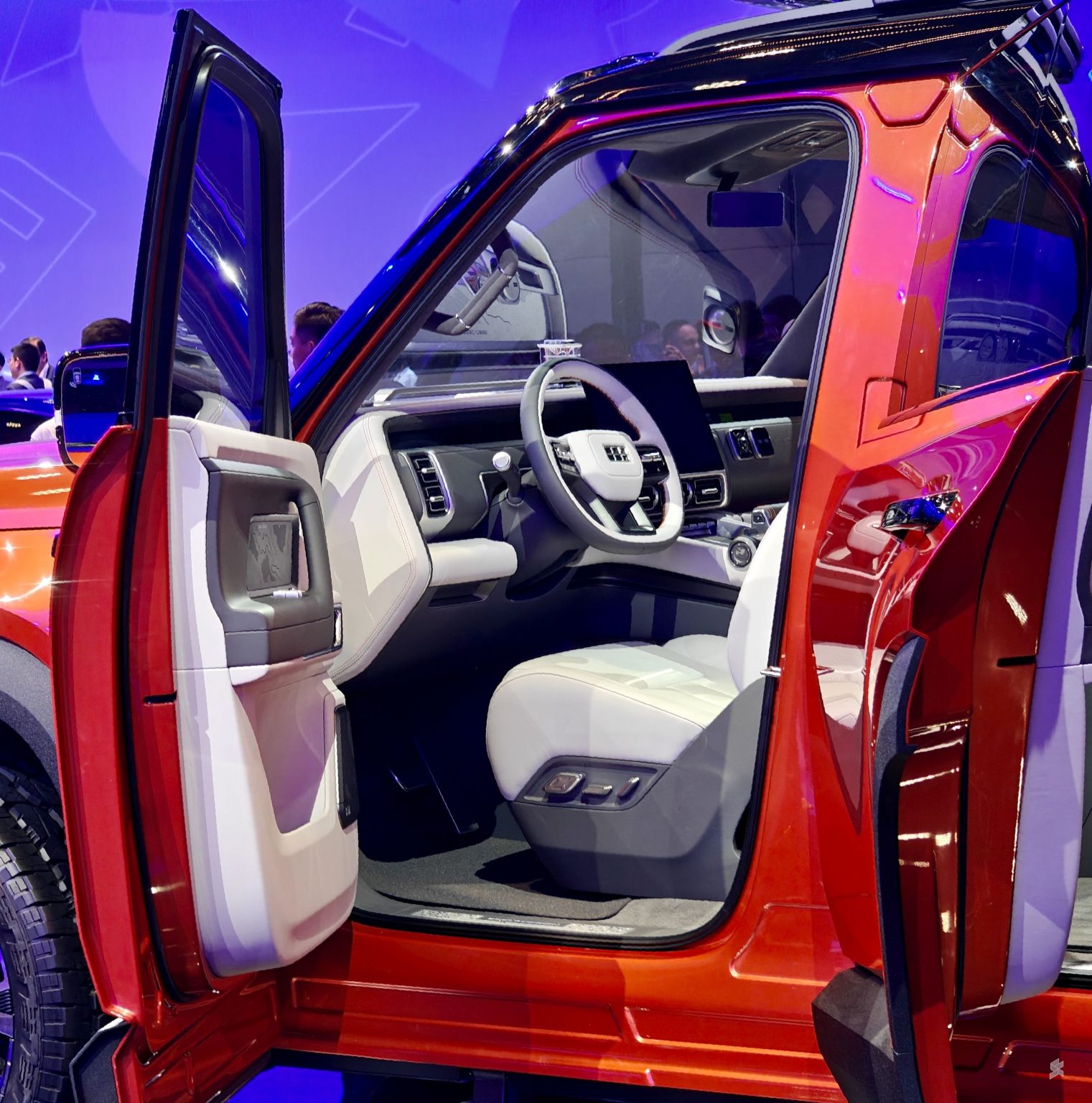 Geely's "bulletproof" Galaxy Cruiser can jump, crab-walk, and float on ...