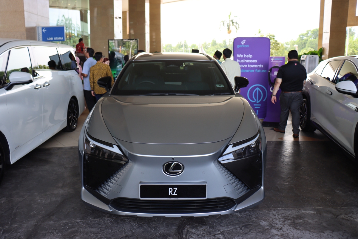 UMW Toyota Supports Malaysia’s Low-Carbon Goals with HEVs and BEVs for MOT