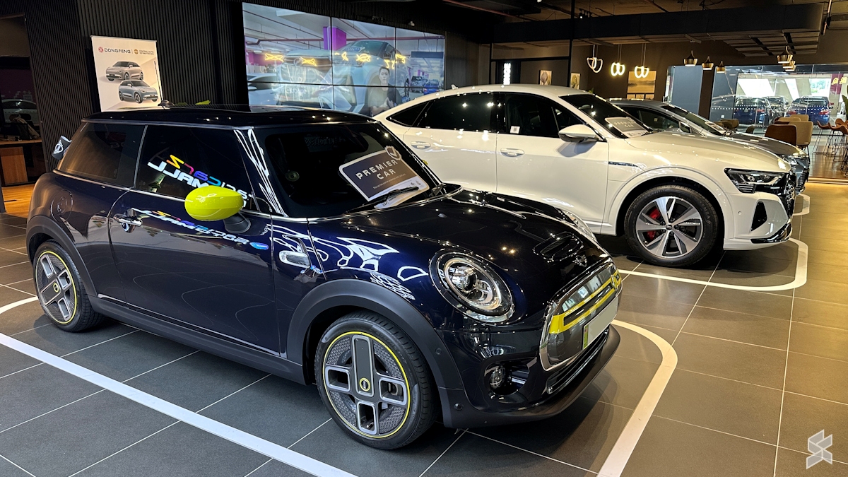 Caricarz Automall EV consignment service is here to address EV's low trade-in value