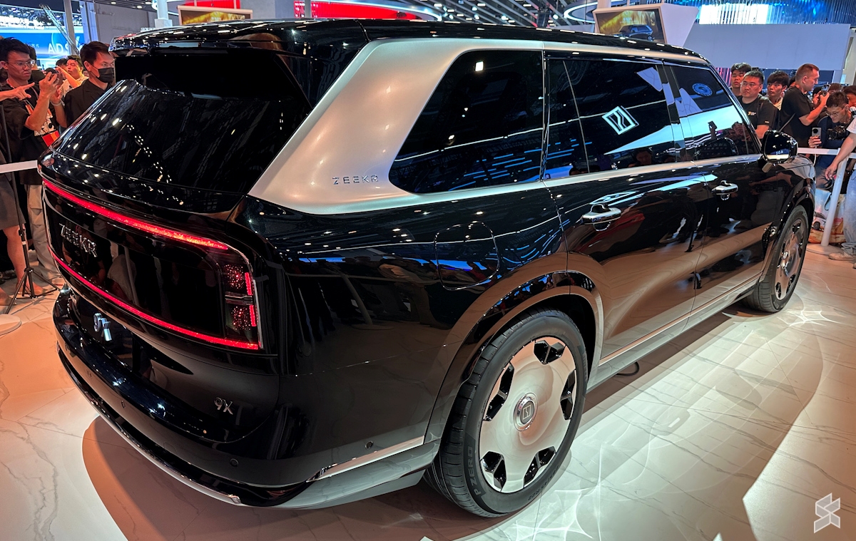 Zeekr 9X First Look: Zeekr’s first hybrid, 380km electric range, 900V architecture - SoyaCincau