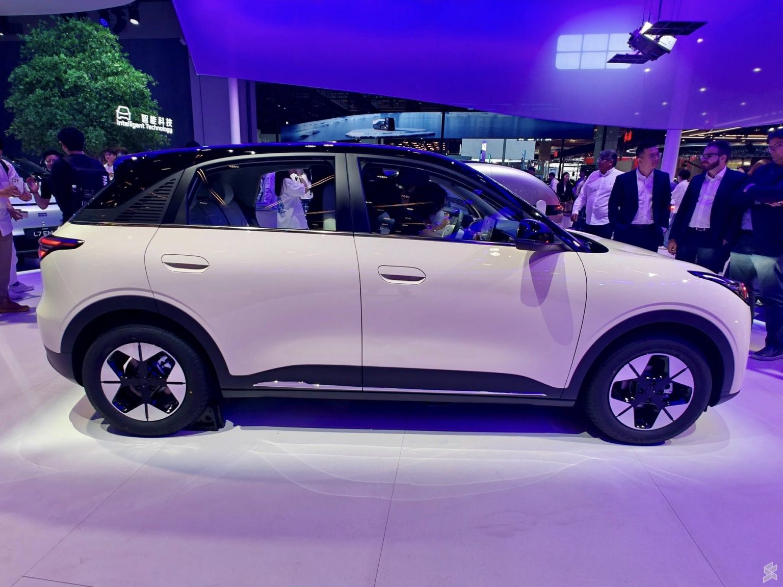New Proton e.MAS EV to be unveiled at Malaysia Autoshow 2025