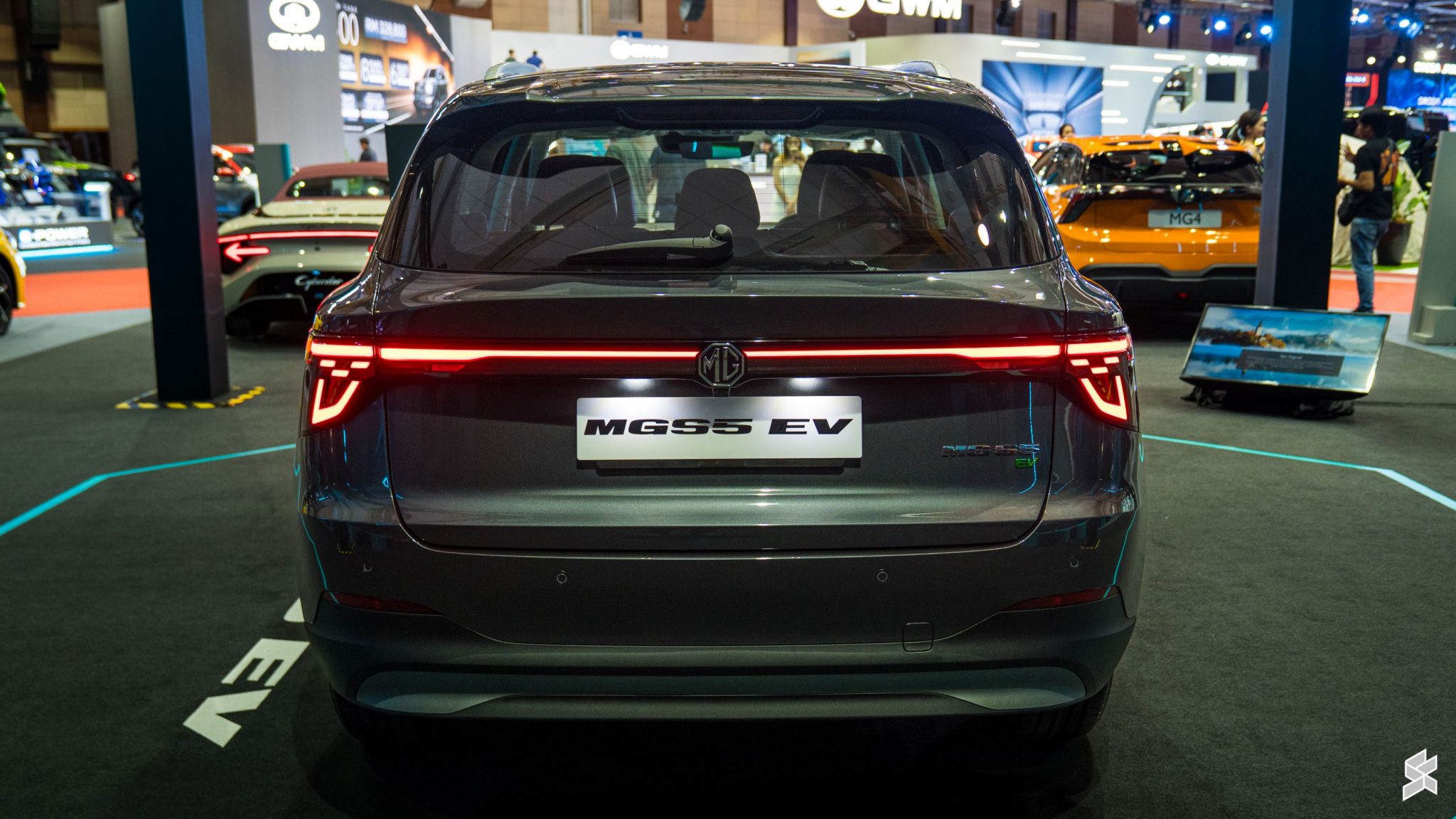 MGS5 EV now open for booking in Malaysia. RWD SUV with up to 430km range, priced from RM115K ...
