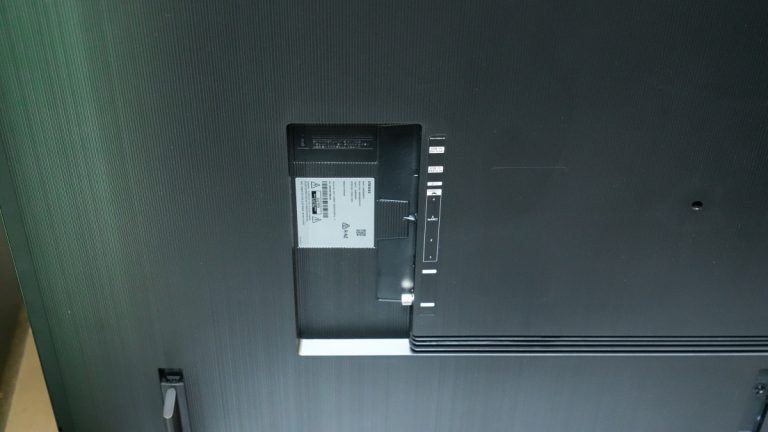 Samsung 2025 TVs: Wireless Input Box, Anti-Glare 4K Panel & Malaysia ...