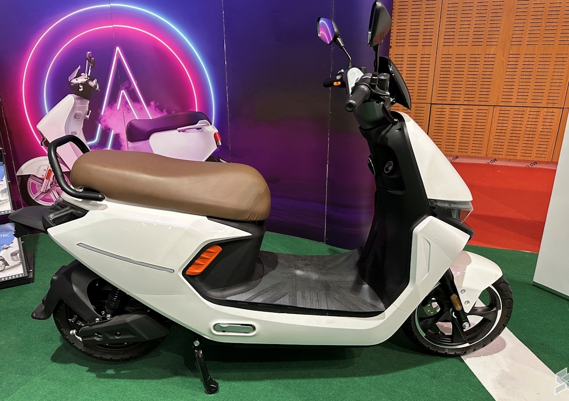 CFMoto launches Zeeho AE4 electric motorcycle in Malaysia