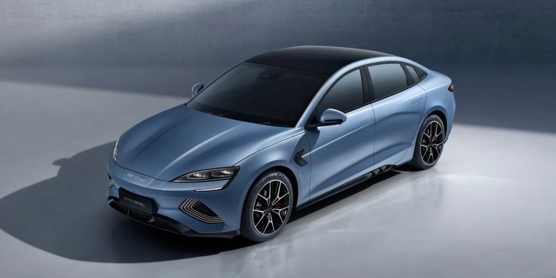 Updated 2025 BYD Seal teased for Malaysia: New wheels, DiSus-C adaptive ...