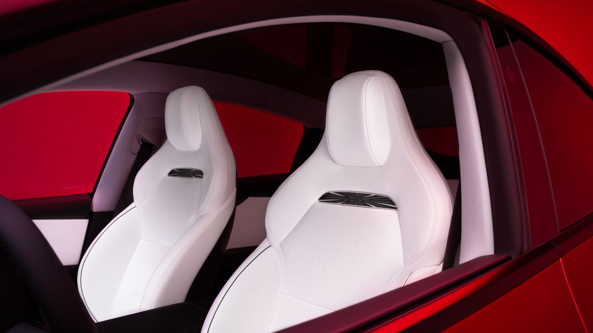 Tesla Model Y Performance 2025: 0-100km in 3.5s, up to 580km