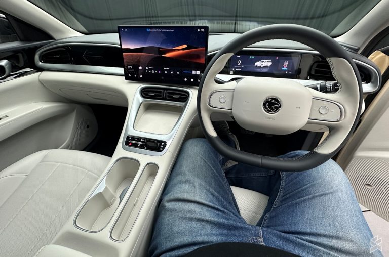 Pro-Net teases dark interior for Proton e.MAS 5 EV - SoyaCincau