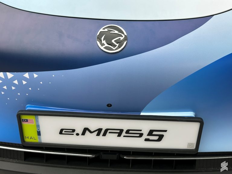 Pro-Net teases dark interior for Proton e.MAS 5 EV - SoyaCincau