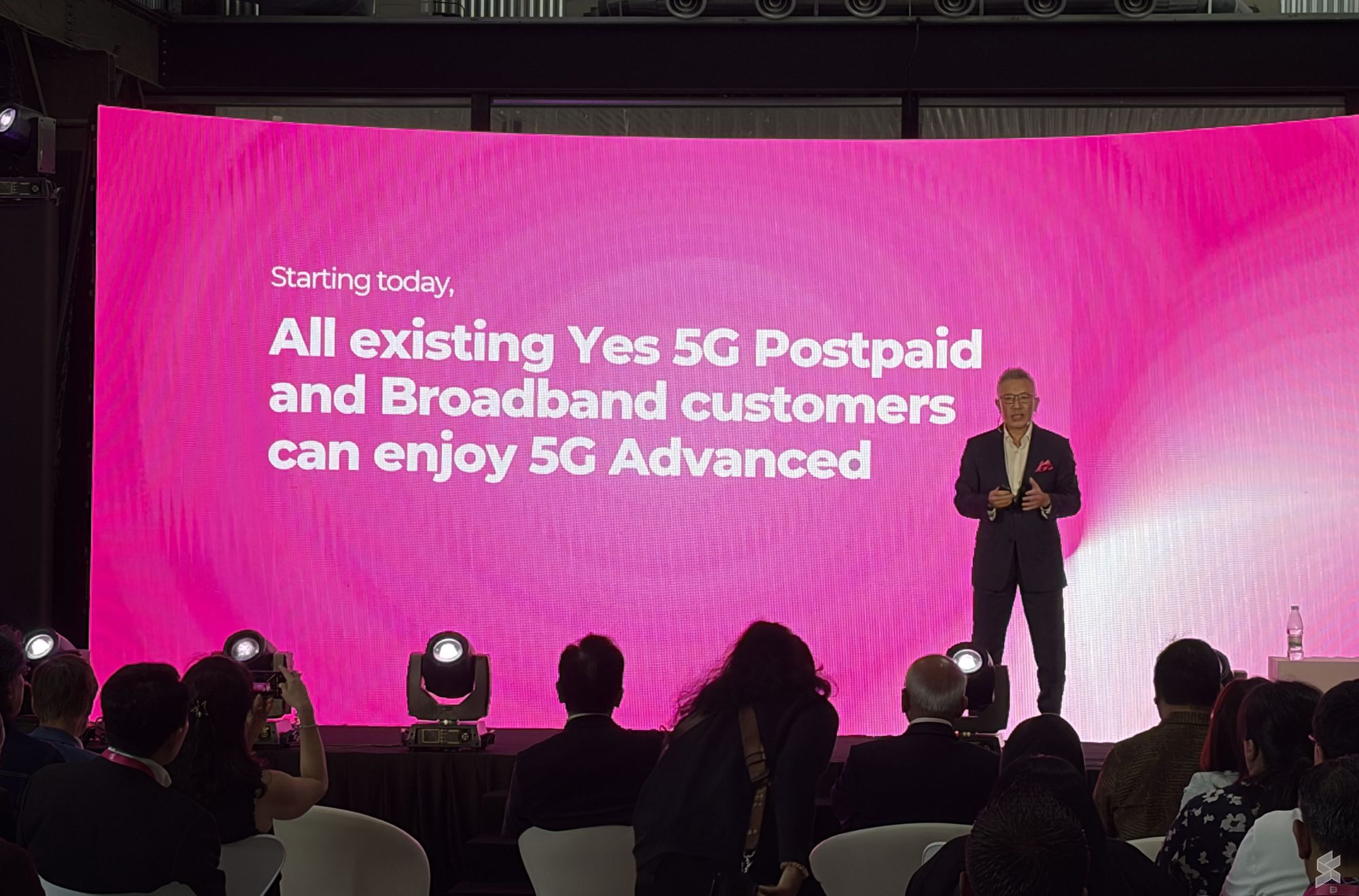 Yes 5G launches Malaysia's first commercially available 5G Advanced ...