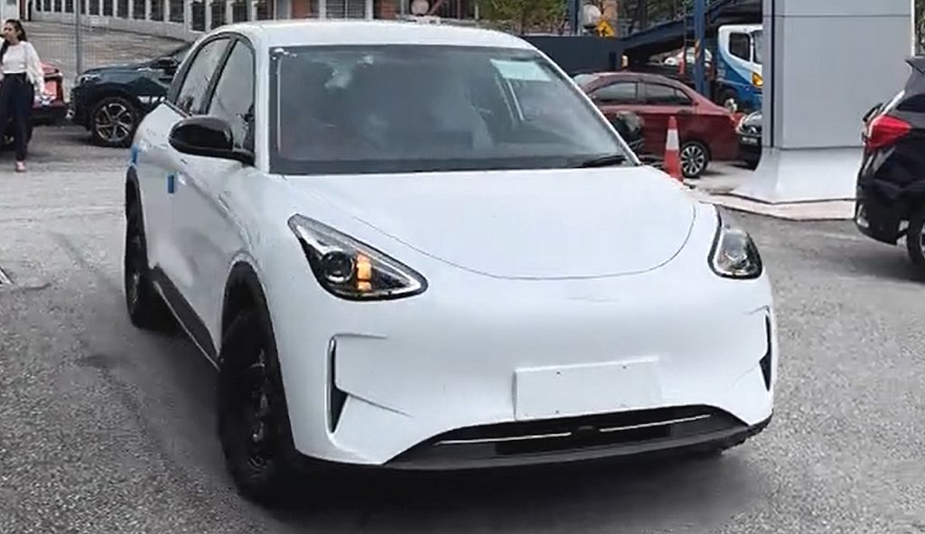 Proton e.MAS 5 Prime: This is how the base-spec EV looks like in real ...