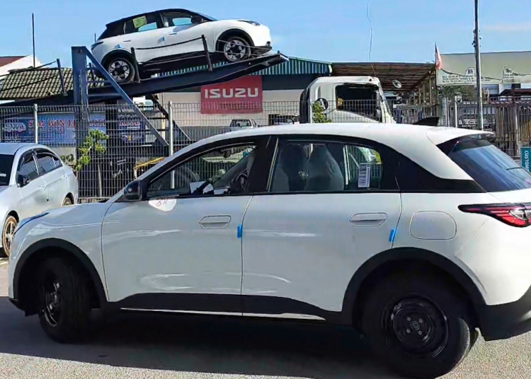 Proton e.MAS 5 Prime: This is how the base-spec EV looks like in real ...